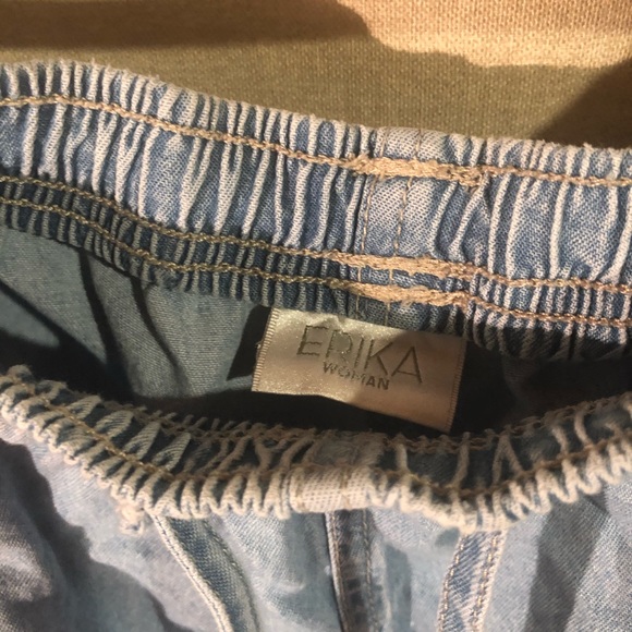 Erika | Pants & Jumpsuits | Erika Loose Jean Capris | Poshmark